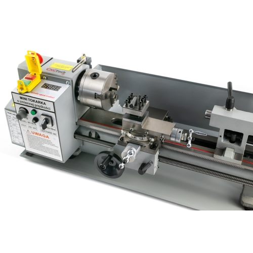 Mini soustruh pro kovoobráběcí dílnu